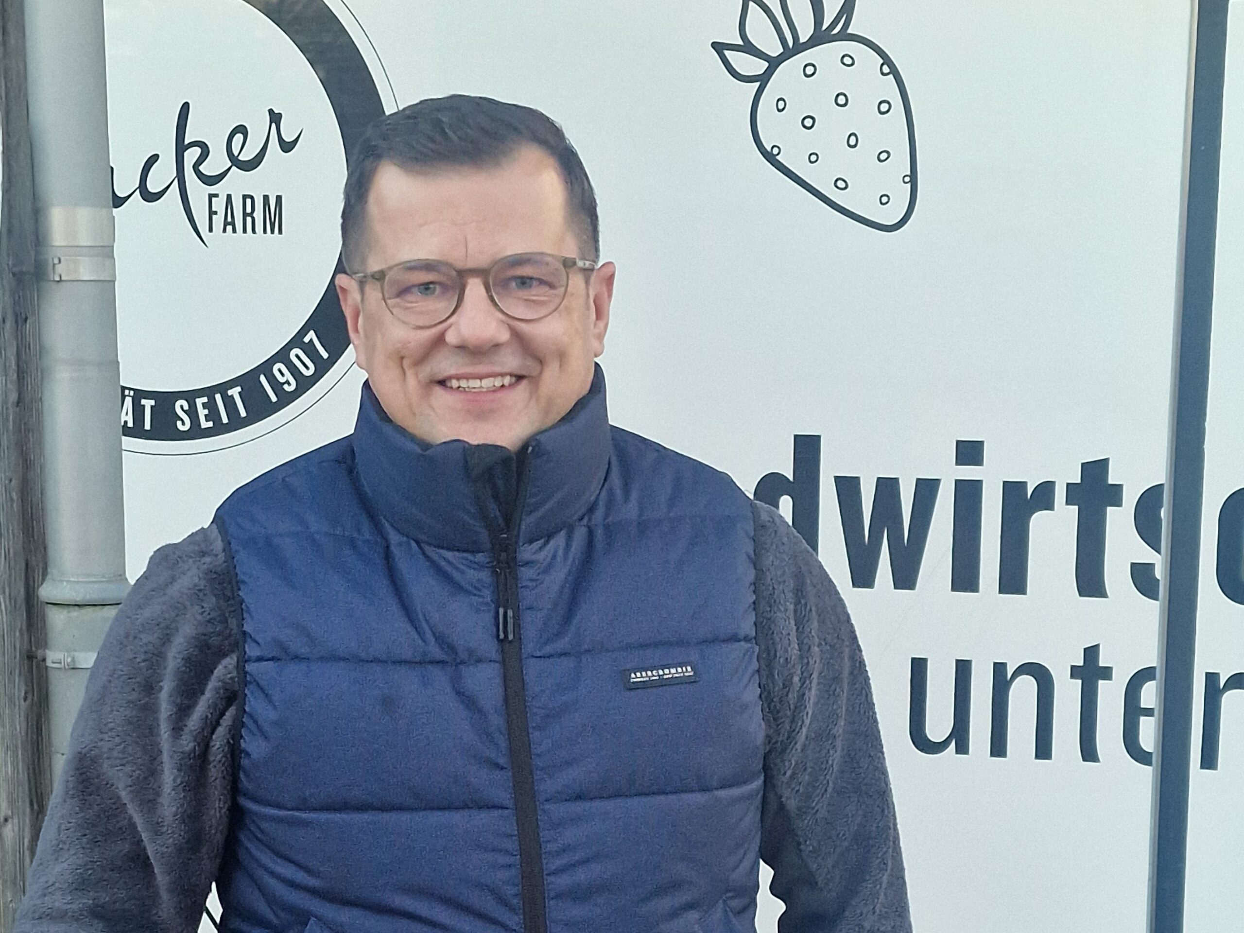 Hilfsbereit, engagiert, Rafal - Mitarbeiterportrait